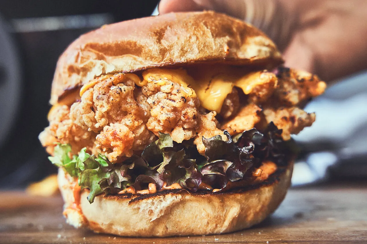 Zinger Burger Khatharnak Crispy Chicken Burger Sauce Zinger Burger